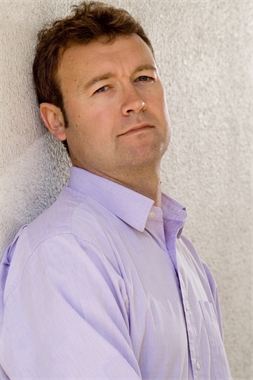 Simon Kernick | Headline Publishing Group, home of bestselling fiction ...